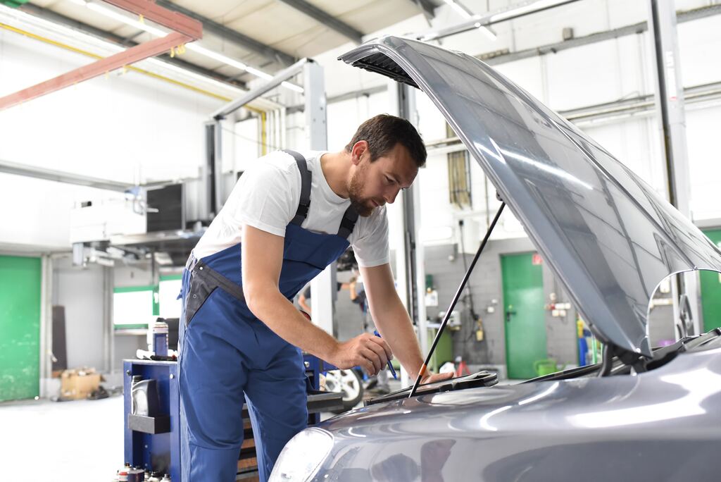 Neues Angebot bei eBay: Fahrzeugteile bestellen und den Werkstatt ...